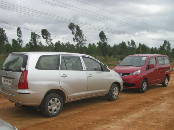 Toyota Innova Vs Nissan Evalia | Pictorial Comparison | MPV ...