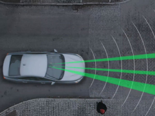 Volvo Cyclist Detection System | Car Safety - DriveSpark News