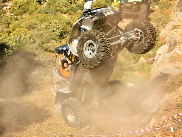 Rock Bouncing | Off Road Motorsport - DriveSpark