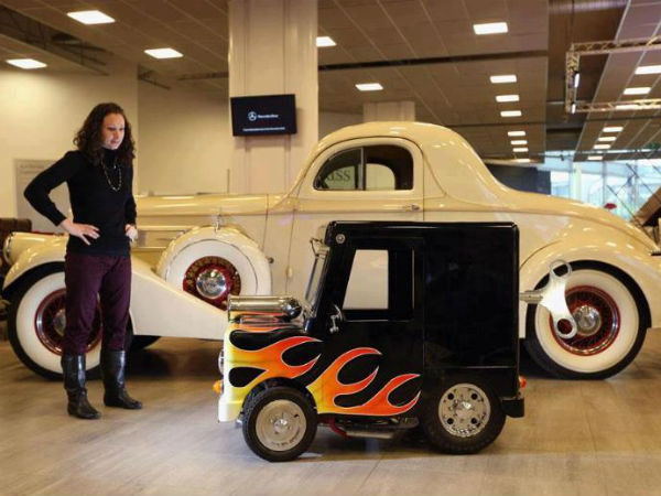 World's Smallest Car | Wind-Up - DriveSpark