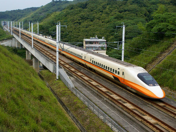 High Speed Trains From Around The World | Off Beat - DriveSpark