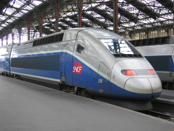 High Speed Trains From Around The World | Off Beat - DriveSpark