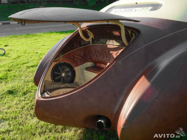 Russian Covers Entire Car In Leather, Asks A Million Dollar For It ...