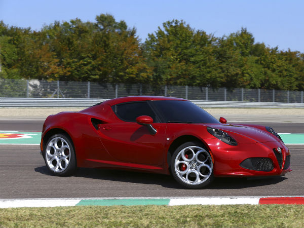 Giancarlo Fisichella Tells Us How Nice Alfa Romeo 4C Is - DriveSpark News