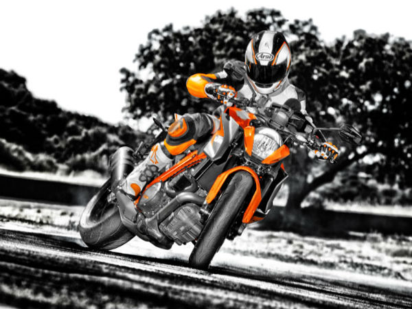 KTM Super Duke 1290 R Revealed In All Its Glory - DriveSpark News