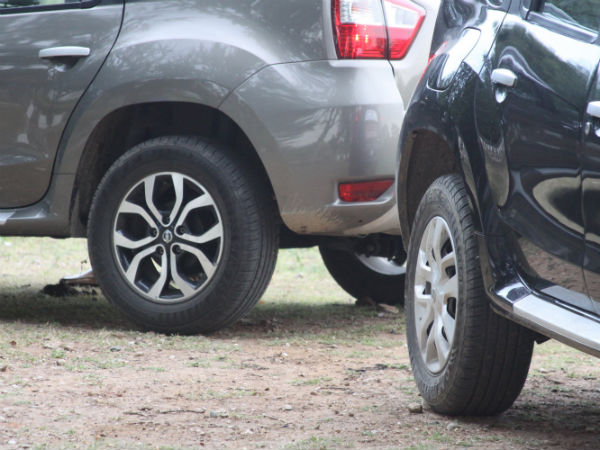 Nissan Terrano & Renault Duster : A Comparison - DriveSpark News