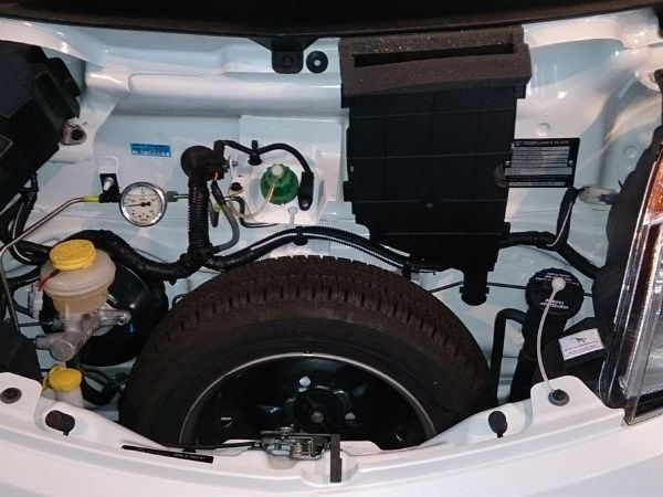 Tata Nano CNG emax Launched; Price, Mileage, Variants & Features ...