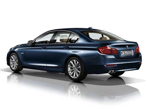BMW 5 Series Facelift Launched; Price, Features & Other Details ...