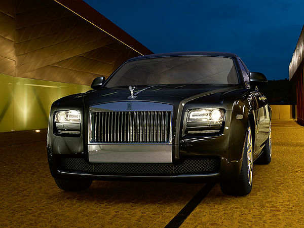 Rear Wheel Drive Cars vs Front Wheel Drive Cars: Advantages ...