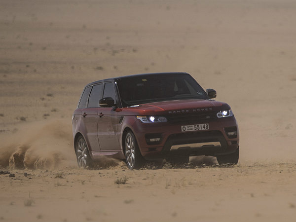 Range Rover Sport Crosses Arabian Desert In Record Time - DriveSpark News