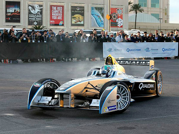 Formula E Race Car Public Debut In Las Vegas - DriveSpark News