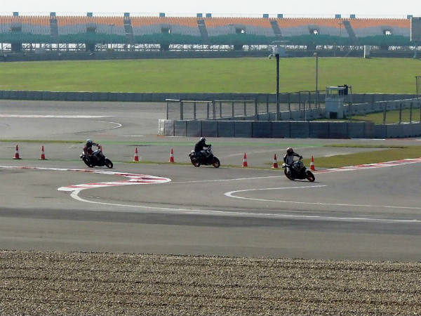 KTM 390 Duke Track Day At Buddh International Circuit - DriveSpark News