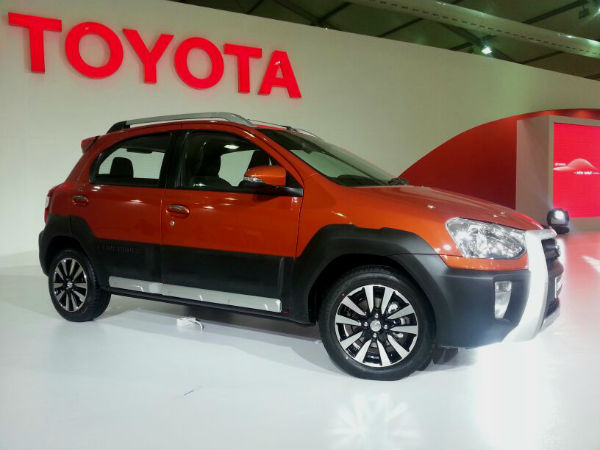 Toyota Etios Cross Launched - Price, Features & Other Details ...