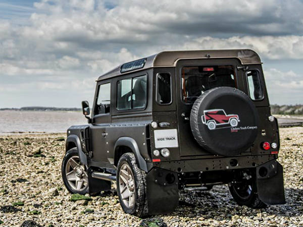 Defender Chelsea Wide Track By Kahn Design - DriveSpark News