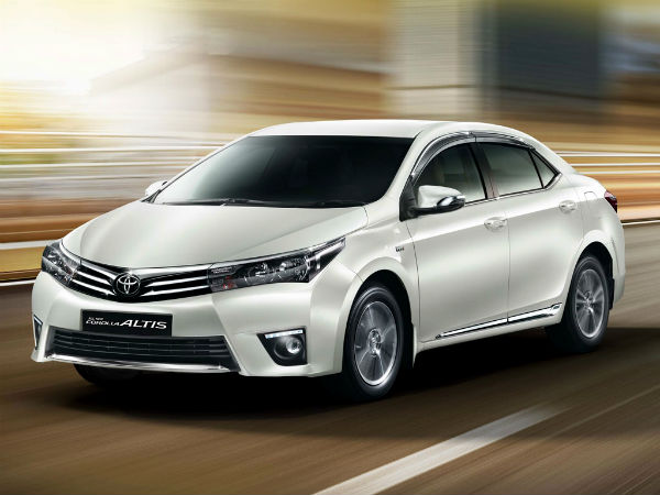 Toyota India Launch Corolla Altis At INR 11,99,000 - DriveSpark News