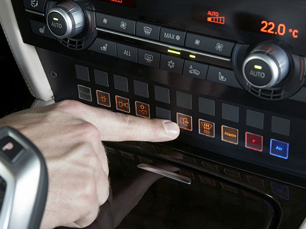 Narendra Modi Opts For BMW 7 Series Over Mahindra Scorpio - DriveSpark News