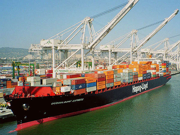 Top 10 Biggest Shipping Companies In The World - DriveSpark