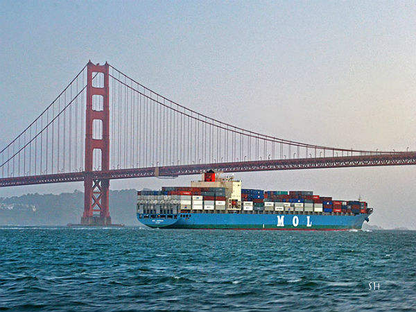 Top 10 Biggest Shipping Companies In The World - DriveSpark