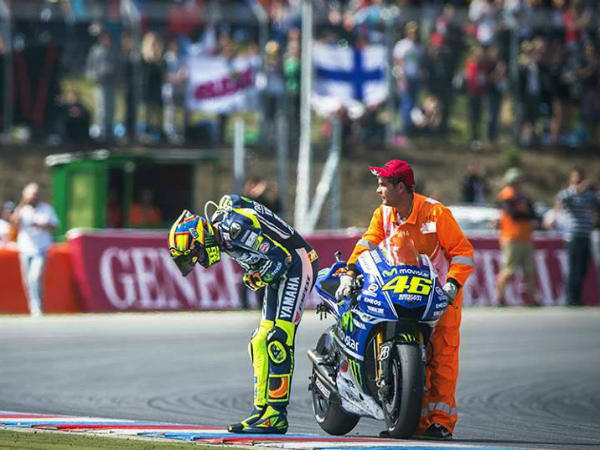 Marquez Winning Streak Ends At Brno MotoGP 2014 - DriveSpark News