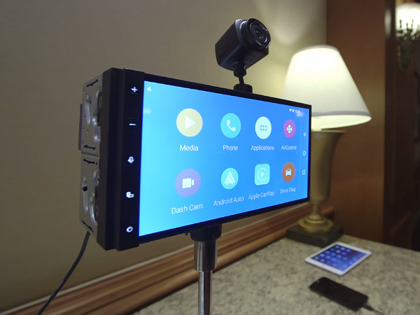 Parrot Dashboard Makes Car Smarter - DriveSpark News