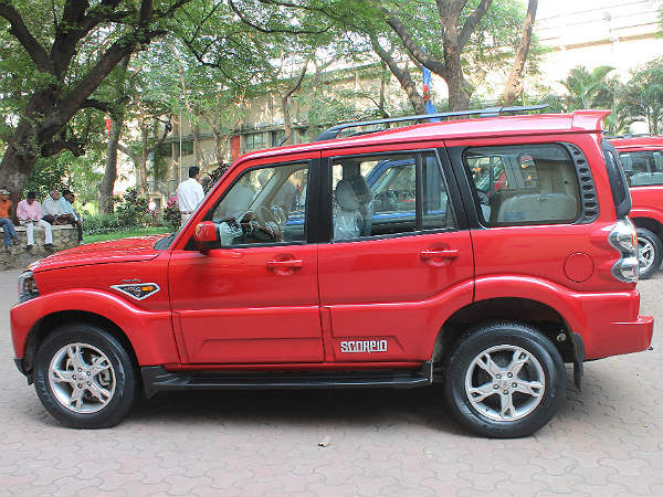 Mahindra Scorpio S4+ Variant Launched For 2015 - DriveSpark News