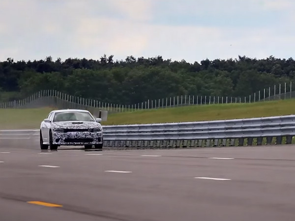 Video: 2015 Dodge Charger Hellcat- World's Fastest Sedan - DriveSpark News