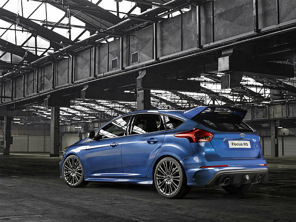 Ford Focus RS Previewed; Engine Specs, Features & More - DriveSpark News