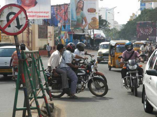 How To Ride A Motorcycle: 10 Common Reasons For Accidents - DriveSpark