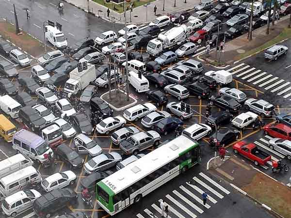 5 Worst Traffic Jams In History - DriveSpark