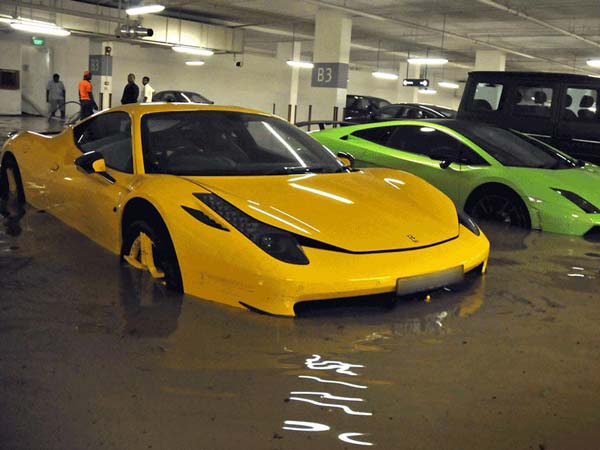 Monsoon Driving Tips: Learn About Hydrolocking And Driving In Water ...