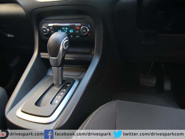 2015 Ford Figo Review—The Pursuit For Success - DriveSpark Reviews