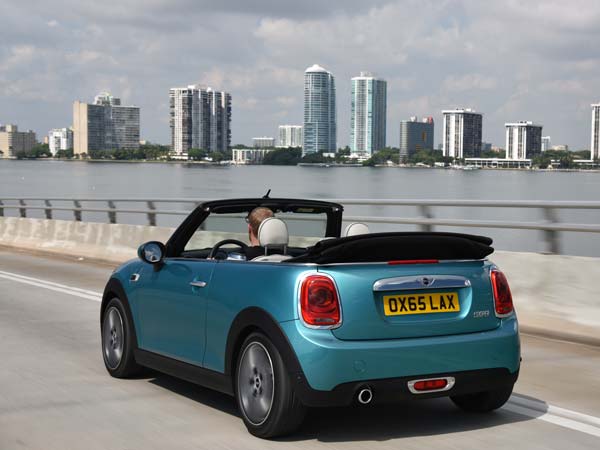 New Mini Cooper Convertible Unveiled Ahead Of Tokyo Debut - DriveSpark News