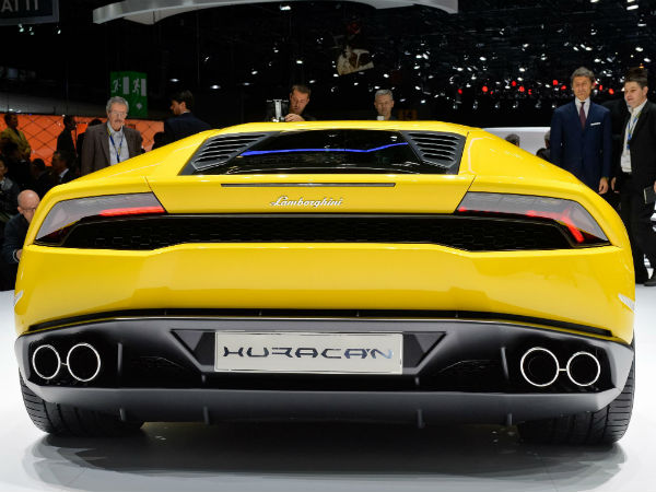 Lamborghini Huracan RWD LA Motor Show Unveil - DriveSpark News