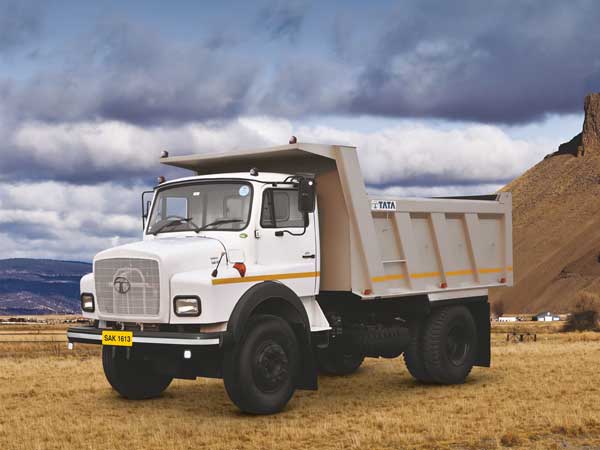 Tata Unveils Four New Construction Vehicles At 2015 EXCON - DriveSpark News