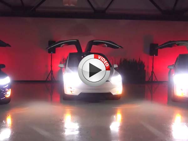 Tesla Model X Performs A Light Show To The Tune Of The Trans-Siberian ...