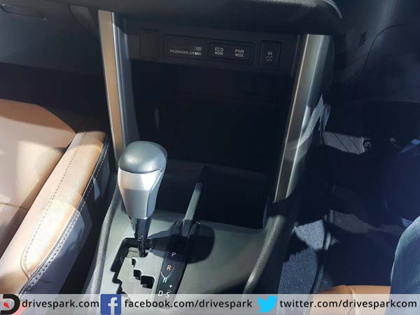 Toyota Innova Crysta Premium MPV Bookings Open - DriveSpark News