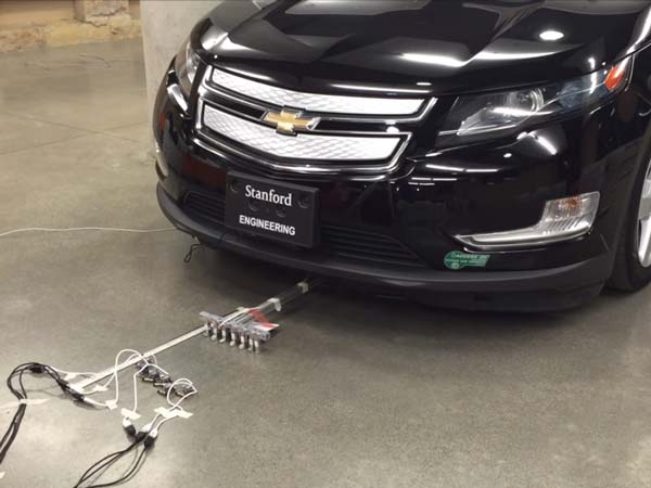 Video: Tiny Robots Move Two Ton car - DriveSpark