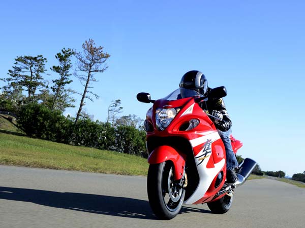 Suzuki Hayabusa Assembled In India Will Witness Price Drop - DriveSpark ...