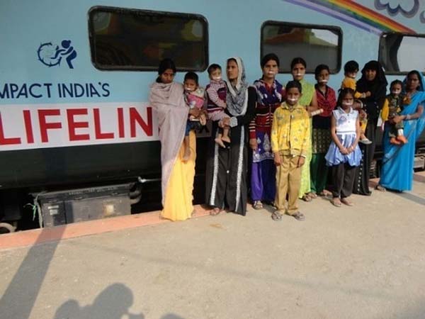 The World's First Hospital Train - The Lifeline Express - DriveSpark