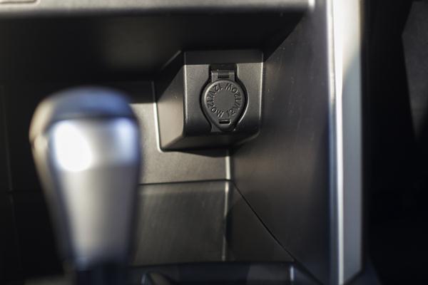 Toyota Innova Crysta Automatic Test Drive Review - DriveSpark Reviews