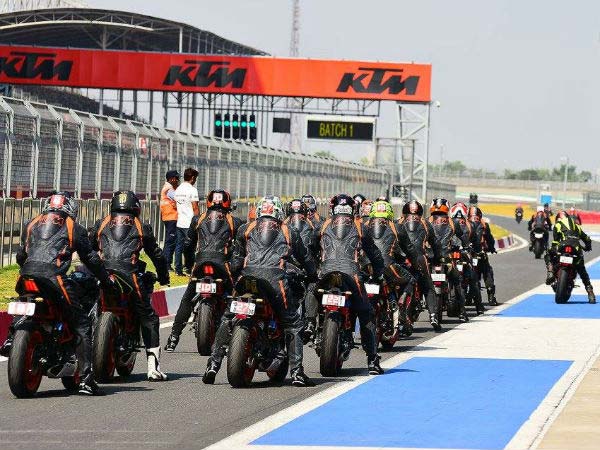 KTM TrackDay At Buddh International Circuit On April 3 - DriveSpark News