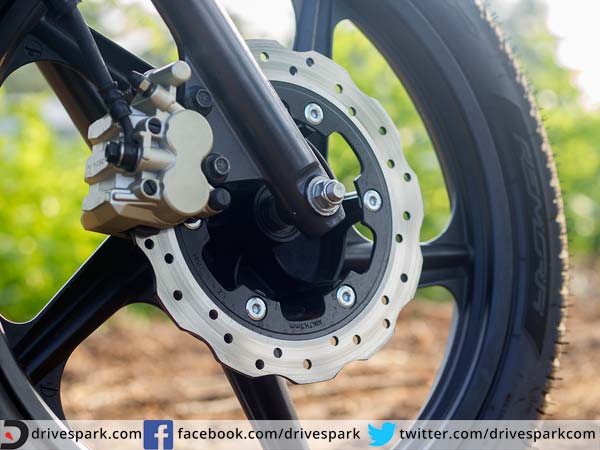 New TVS Victor 2016 Review & First Ride Impression - DriveSpark Reviews