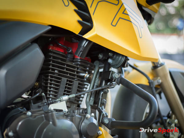 TVS Apache RTR 200 4V Review And Test Ride Report - DriveSpark Reviews
