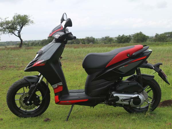 Aprilia SR150 MotoScooter First Ride & Impressions - DriveSpark Reviews