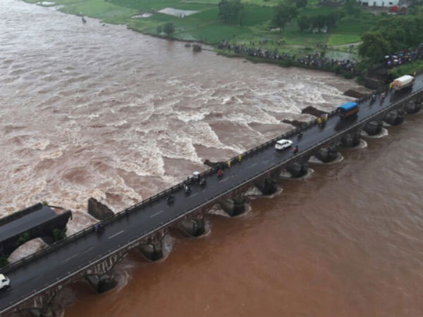 Dozens Missing In Mumbai-Goa Highway Bridge Collapse - DriveSpark