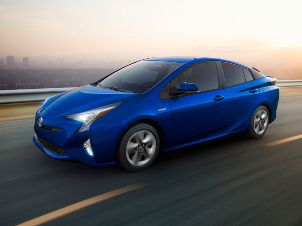 New Toyota Prius India Launch In Early 2017 - DriveSpark News