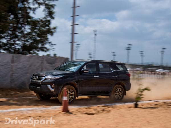 New Toyota Fortuner Off-Road Review - DriveSpark Reviews