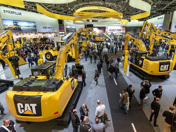 Caterpillar To Produce 98 Tonne Off Road Trucks In India - DriveSpark News