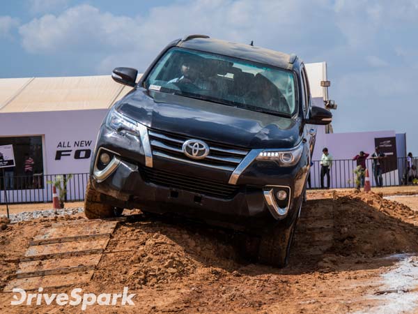 New Toyota Fortuner Crash Proves SUVs Safety Standards - DriveSpark News
