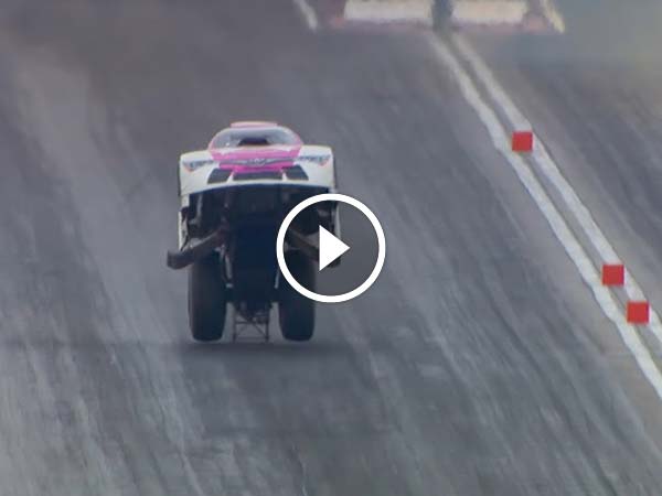 Drag Racing Funny Car Pulls Off A Perfect Wheelie - DriveSpark